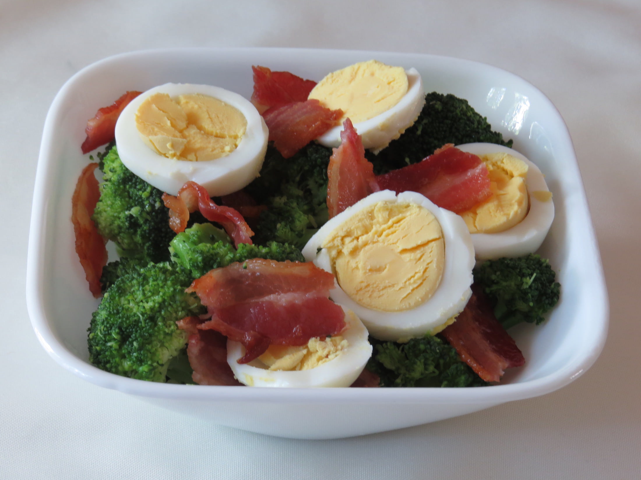 Easy Bacon & Egg Broccoli Bowl - David Perlmutter M.D.